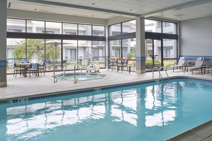 Courtyard by Marriott Detroit Troy Troy | Bookonline.com