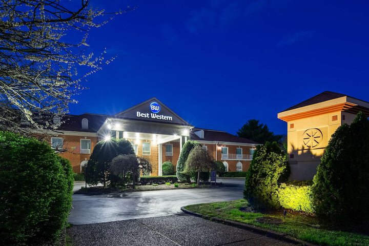 Best Western Springhill Inn & Suites Spring Hill | Bookonline.com