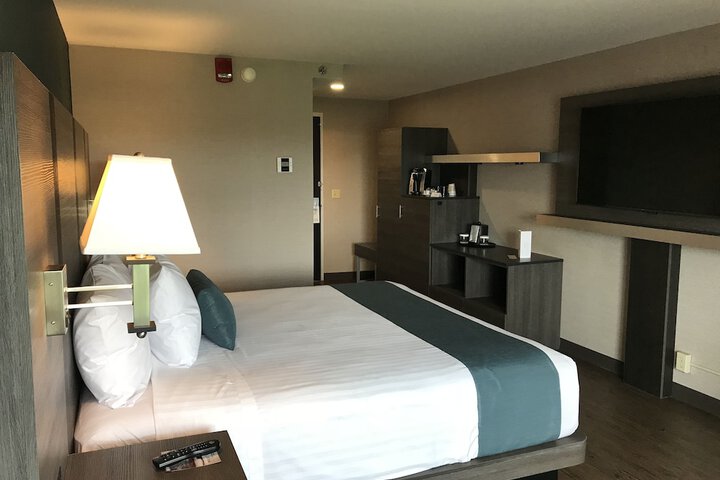 RIT Inn & Conference Center West Henrietta | Bookonline.com