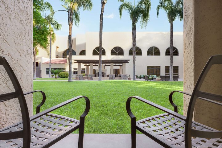 Embassy Suites by Hilton Phoenix Tempe Tempe | Bookonline.com