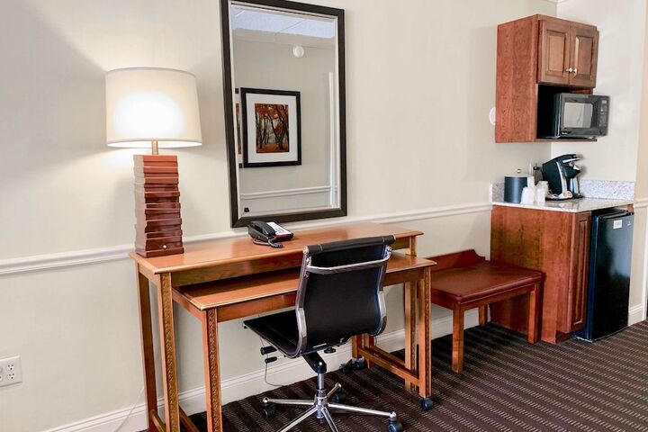 Best Western Springfield Hotel Springfield | Bookonline.com