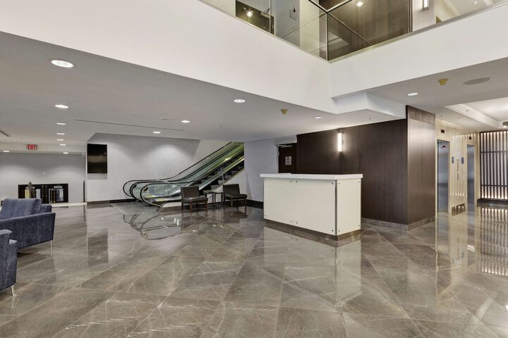 Hilton Vancouver Metrotown Burnaby | Bookonline.com