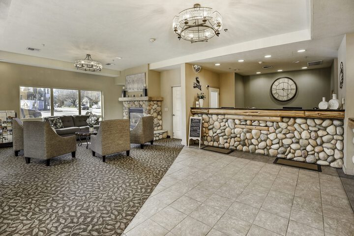 Cedar Street Hotel & Suites Sandpoint | Bookonline.com