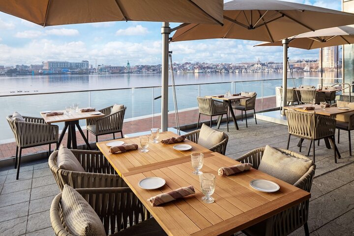 Canopy by Hilton Baltimore Harbor Point Baltimore | Bookonline.com