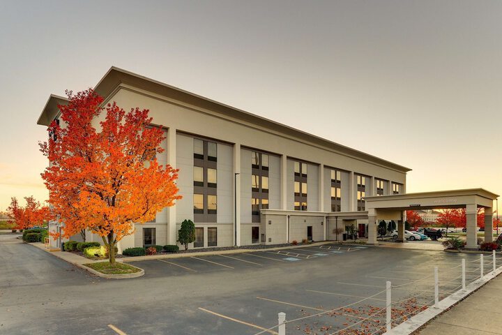Hampton Inn Springfield Springfield | Bookonline.com