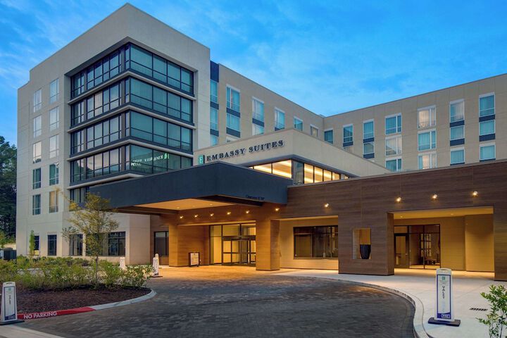 Embassy Suites by Hilton Alpharetta Halcyon Alpharetta | Bookonline.com