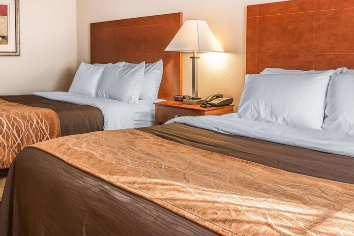 Quality Inn Near Interstate I94 New Buffalo | Bookonline.com