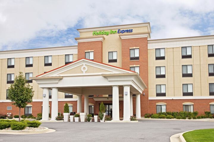 Holiday Inn Express Indianapolis Southeast an IHG Hotel Indianapolis ...