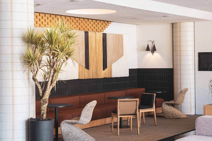 The Emily Hotel Chicago | Bookonline.com