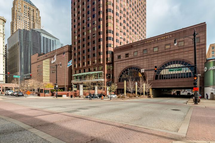 The Buckingham Hotel Chicago | Bookonline.com