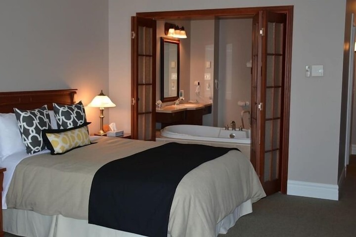 Manoir du Lac William St-Ferdinand | Bookonline.com