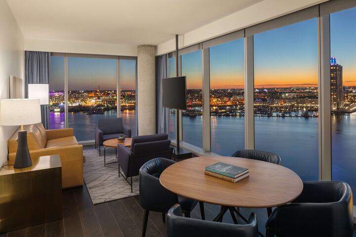 Canopy by Hilton Baltimore Harbor Point Baltimore | Bookonline.com
