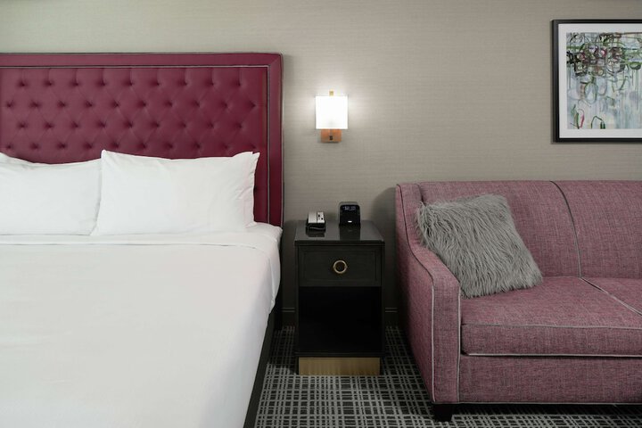 The Axis Moline Hotel Tapestry Collection by Hilton Moline | Bookonline.com