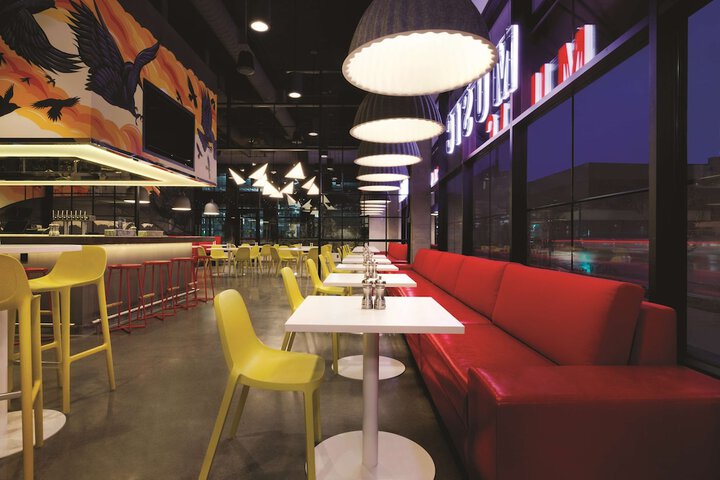 Radisson RED Minneapolis Minneapolis | Bookonline.com