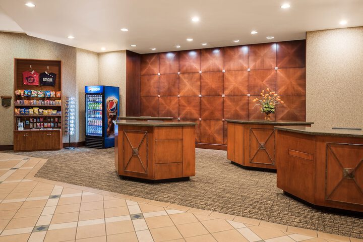 Hotel Topeka at City Center Topeka | Bookonline.com