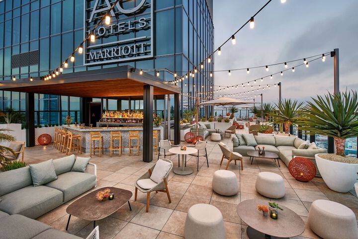 AC Hotel Downtown Los Angeles a Marriott Hotel Los Angeles | Bookonline.com