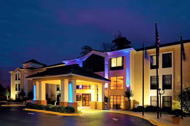 Lexington Inn&Suites Lexington | Bookonline.com