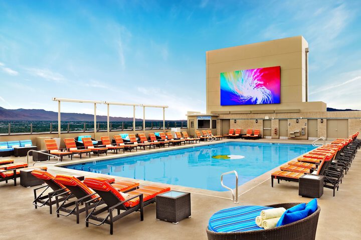 The STRAT Hotel Casino & SkyPod, BW Premier Collection Las Vegas ...