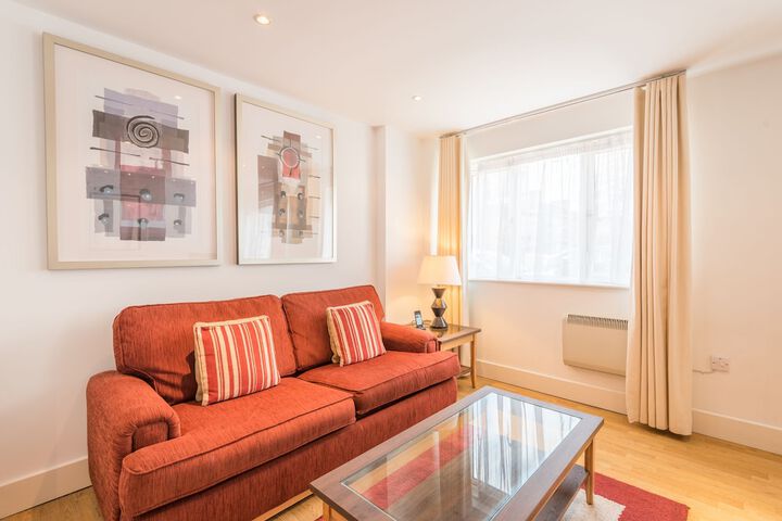 Marlin Apartments Commercial Road Limehouse London | Bookonline.com