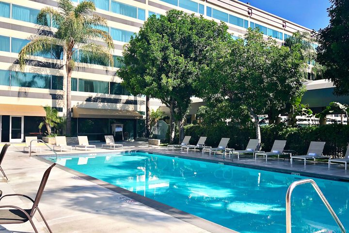 Sheraton Ontario Airport Hotel Ontario | Bookonline.com