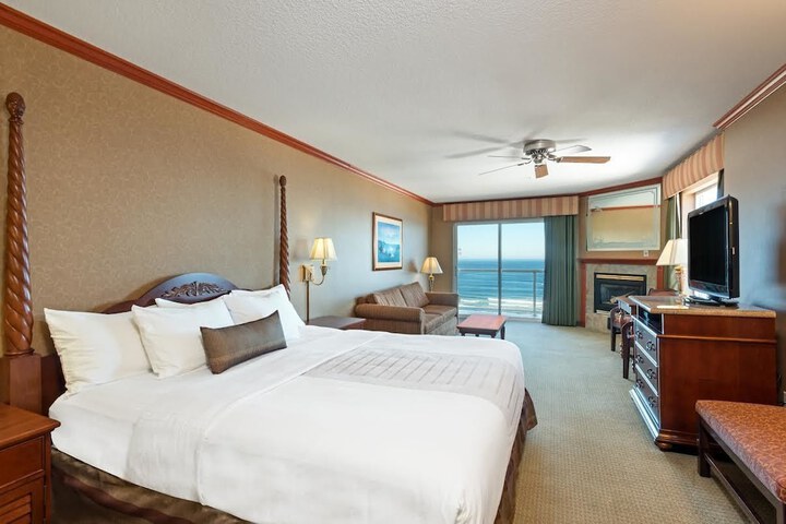Elizabeth Oceanfront Suites Ascend Hotel Collection Newport ...