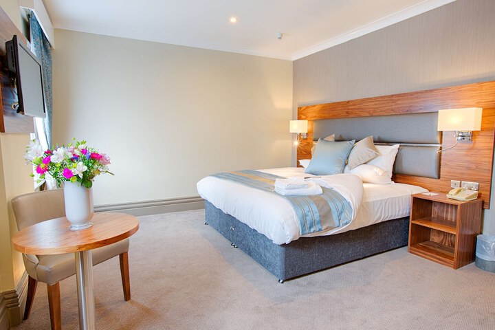 Best Western Chilworth Manor Hotel Southampton | Bookonline.com