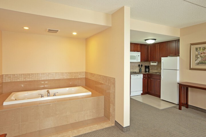 Staybridge Suites Guelph an IHG Hotel Guelph | Bookonline.com