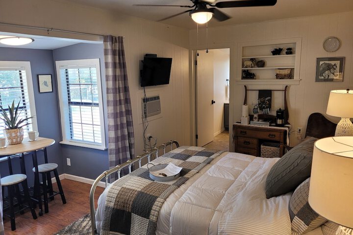 Mountainside Inn Fort Davis | Bookonline.com