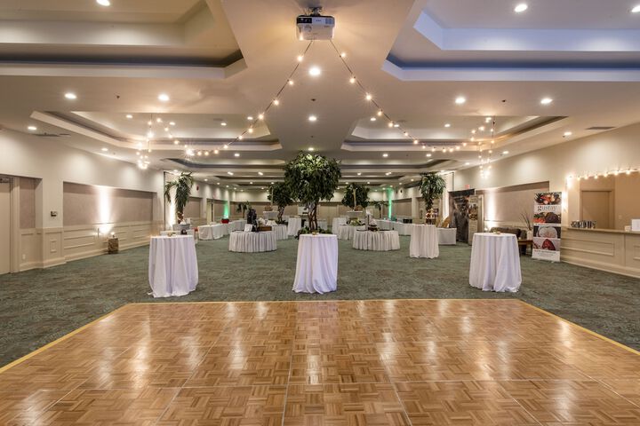 Georgian Bay Hotel Trademark Collection by Wyndham Collingwood ...