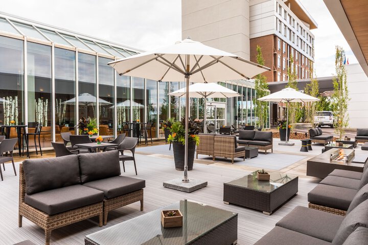 Hotel Blackfoot Calgary | Bookonline.com