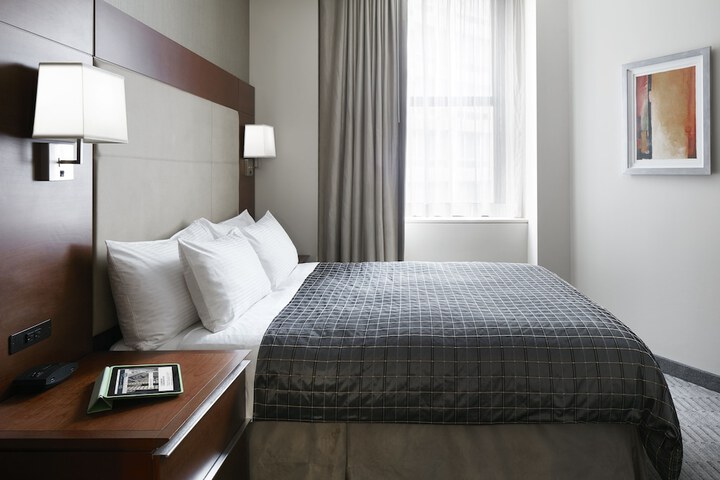Club Quarters Hotel Wacker at Michigan Chicago Chicago | Bookonline.com