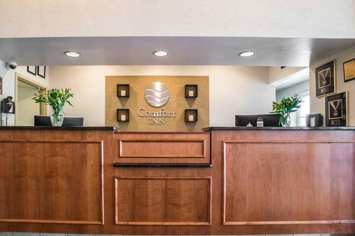 Comfort Inn Pocono Lakes Region Lake Ariel | Bookonline.com