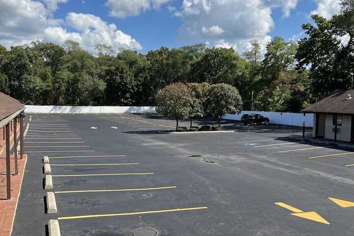 112 Motel Medford | Bookonline.com