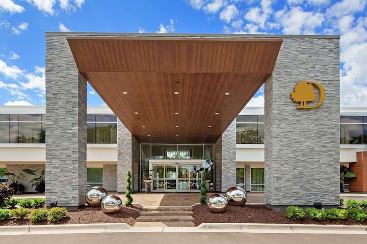 The Kingsley Bloomfield Hills a DoubleTree by Hilton Bloomfield Hills ...