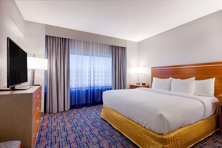 Embassy Suites by Hilton Chicago OHare Rosemont Rosemont | Bookonline.com