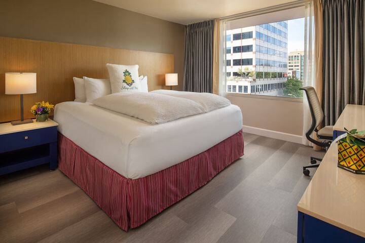 Staypineapple Hotel Rose Downtown Portland Portland | Bookonline.com