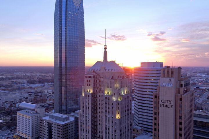 The National Autograph Collection Oklahoma City | Bookonline.com