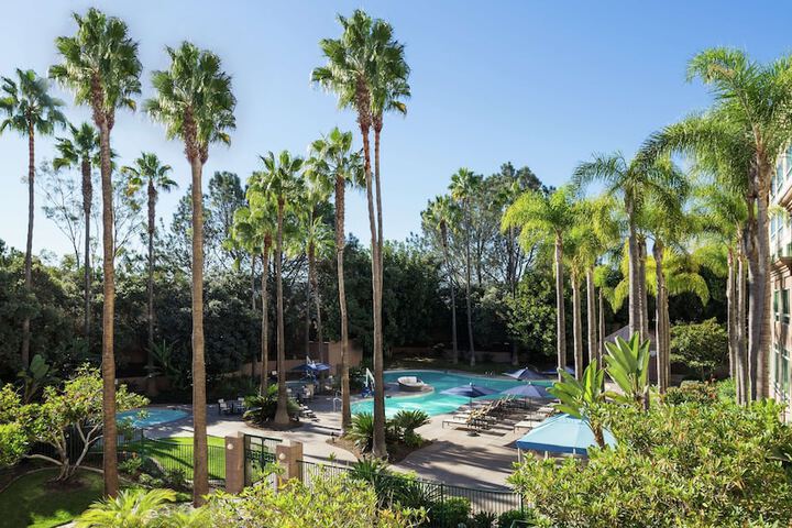 DoubleTree by Hilton San Diego - Del Mar San Diego | Bookonline.com