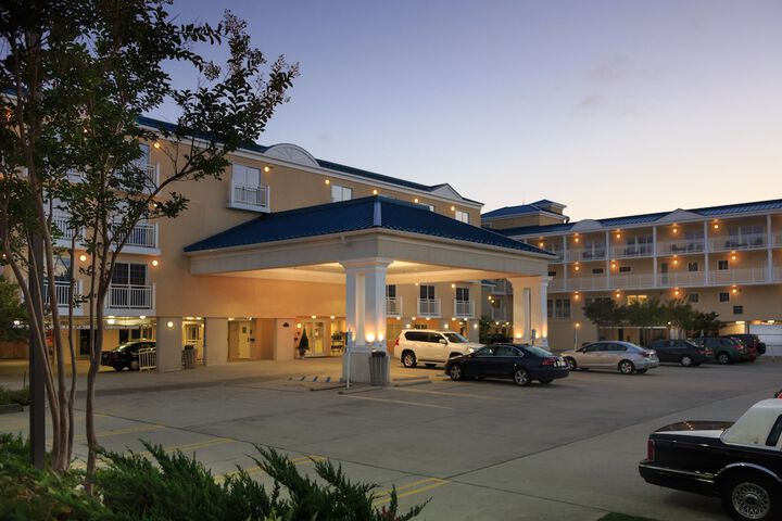 La Mer Beachfront Resort Cape May | Bookonline.com
