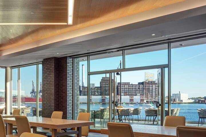 Canopy by Hilton Baltimore Harbor Point Baltimore | Bookonline.com