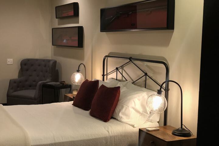 GunRunner Boutique Hotel Florence | Bookonline.com