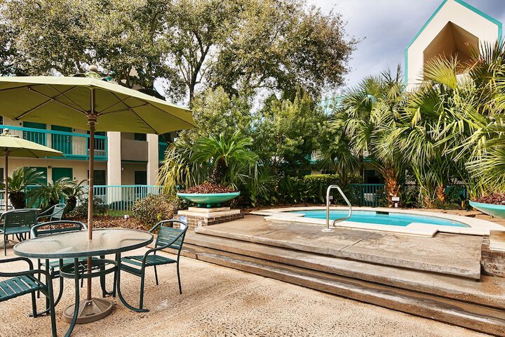 Best Western Seaway Inn Gulfport | Bookonline.com