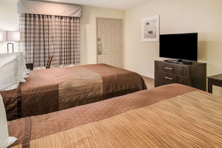 Quality Inn & Suites Dallas Cityplace Dallas | Bookonline.com