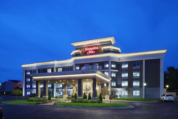 Hampton Inn Holland Holland | Bookonline.com