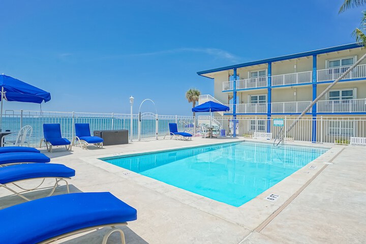 Glunz Ocean Beach Hotel & Resort Key Colony Beach | Bookonline.com