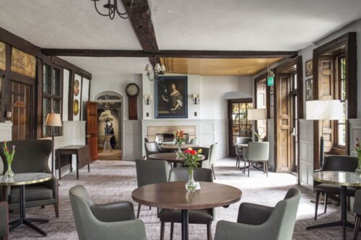 Bush Hotel Farnham Farnham | Bookonline.com