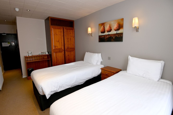 White Hart Exeter by Marstons Inns Exeter | Bookonline.com