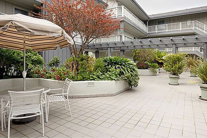 Holiday Inn Express Monterey Cannery Row an IHG Hotel Monterey ...