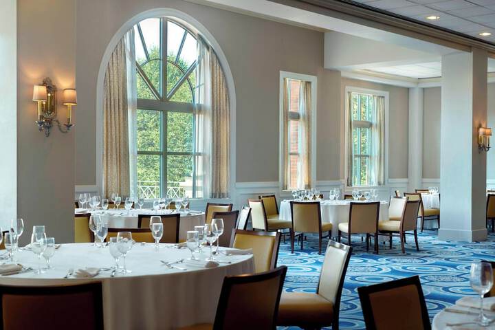Westfields Marriott Washington Dulles Chantilly | Bookonline.com
