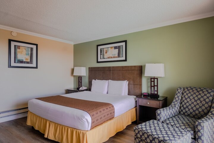Travelodge by Wyndham Monterey Bay Monterey | Bookonline.com